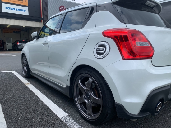 スズキ スイフトスポーツ(ZC33S)エンケイ PF05 ホイール交換！！｜タイヤ市場加須店｜タイヤ・スタッドレス・オールシーズンが安いタイヤ専門店